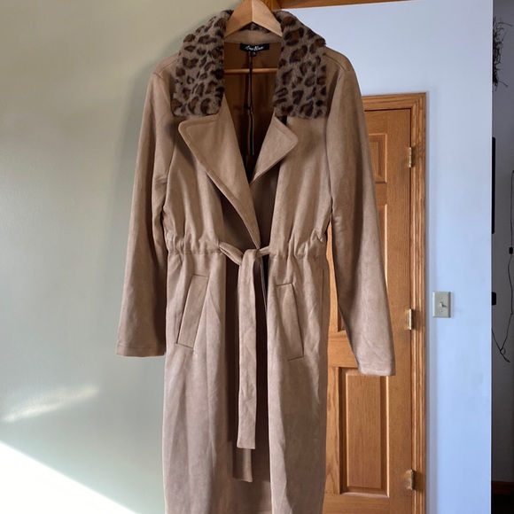 Alice Blue | Jackets & Coats | Alice Blue Jacket Wit Faux Fur Collar ...